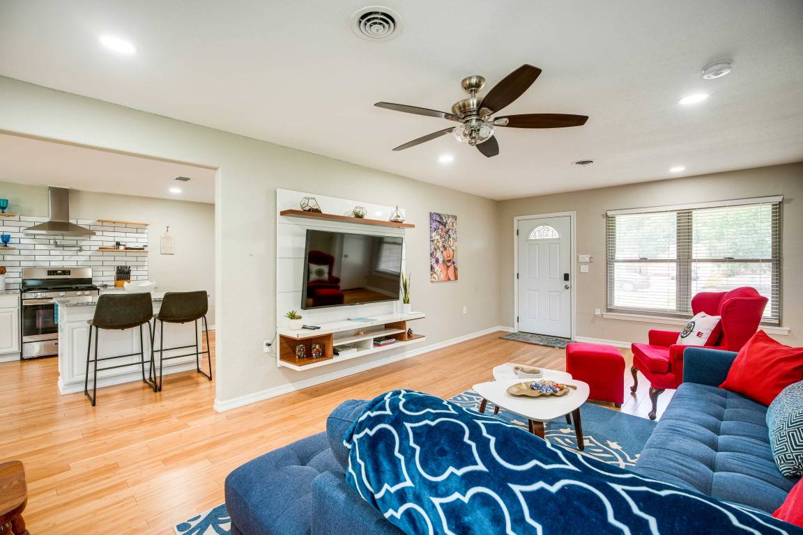 119 M² House ∙ 3 Bedrooms ∙ 6 Guests - North Park Drive – San Antonio
