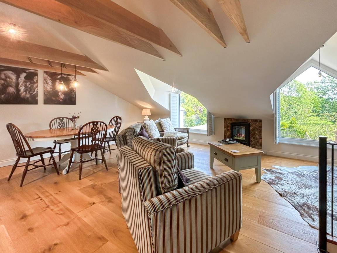 Cottage ∙ 2 Bedrooms ∙ 4 Guests - Beverley