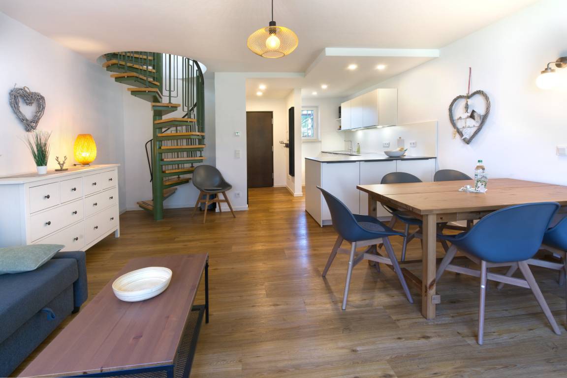 95 M² Apartment ∙ 2 Bedrooms ∙ 4 Guests - Mittenwald