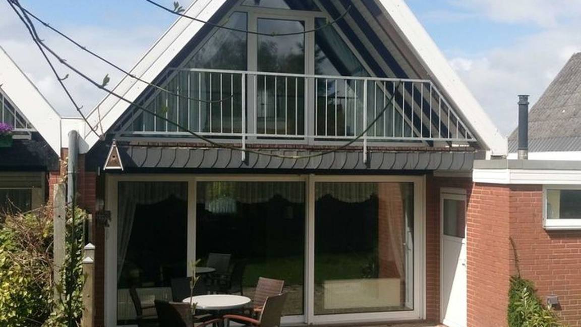 75 M² Ferienhaus ∙ 3 Schlafzimmer ∙ 5 Gäste - Neuharlingersiel
