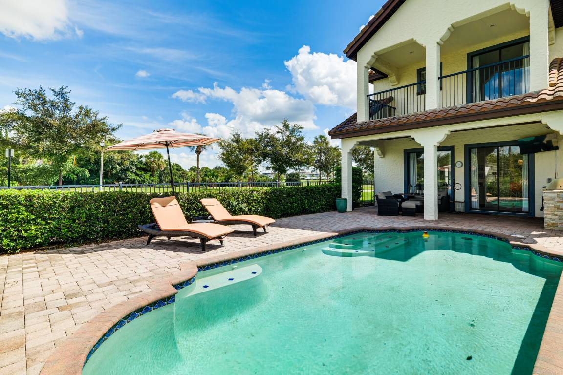 213 M² House ∙ 2 Bedrooms ∙ 4 Guests - ESPN Wide World of Sports Complex