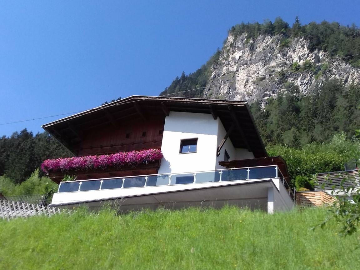 50 M² Ferienwohnung ∙ 1 Schlafzimmer ∙ 4 Gäste - Tux