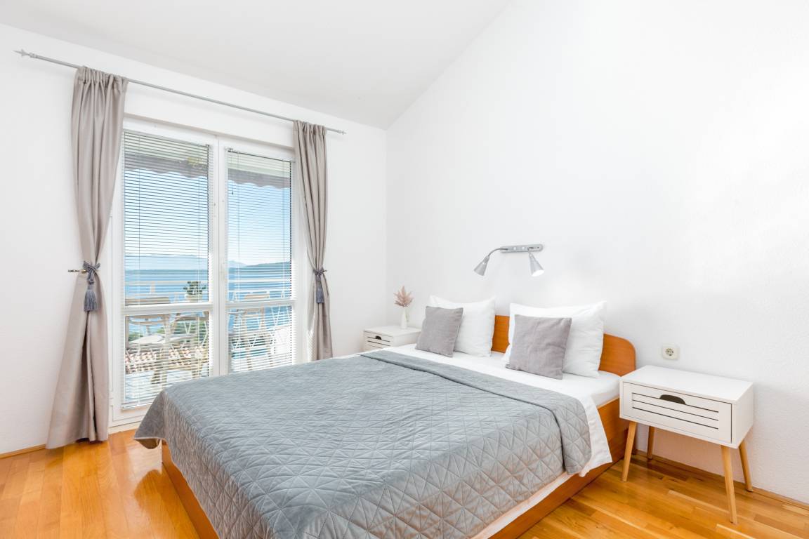 42 M² Ferienwohnung ∙ 2 Schlafzimmer ∙ 4 Gäste - Drvenik