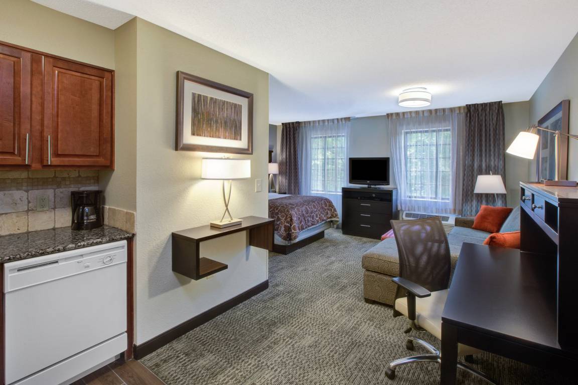 Studio Flat ∙ 1 Bedroom ∙ 2 Guests - Anchorage, KY