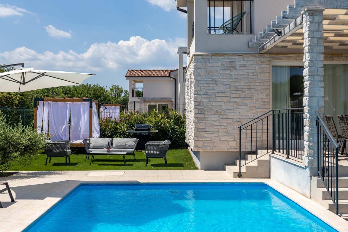 120 M² Villa Vacanza ∙ 4 Camere Da Letto ∙ 8 Ospiti - Ravni