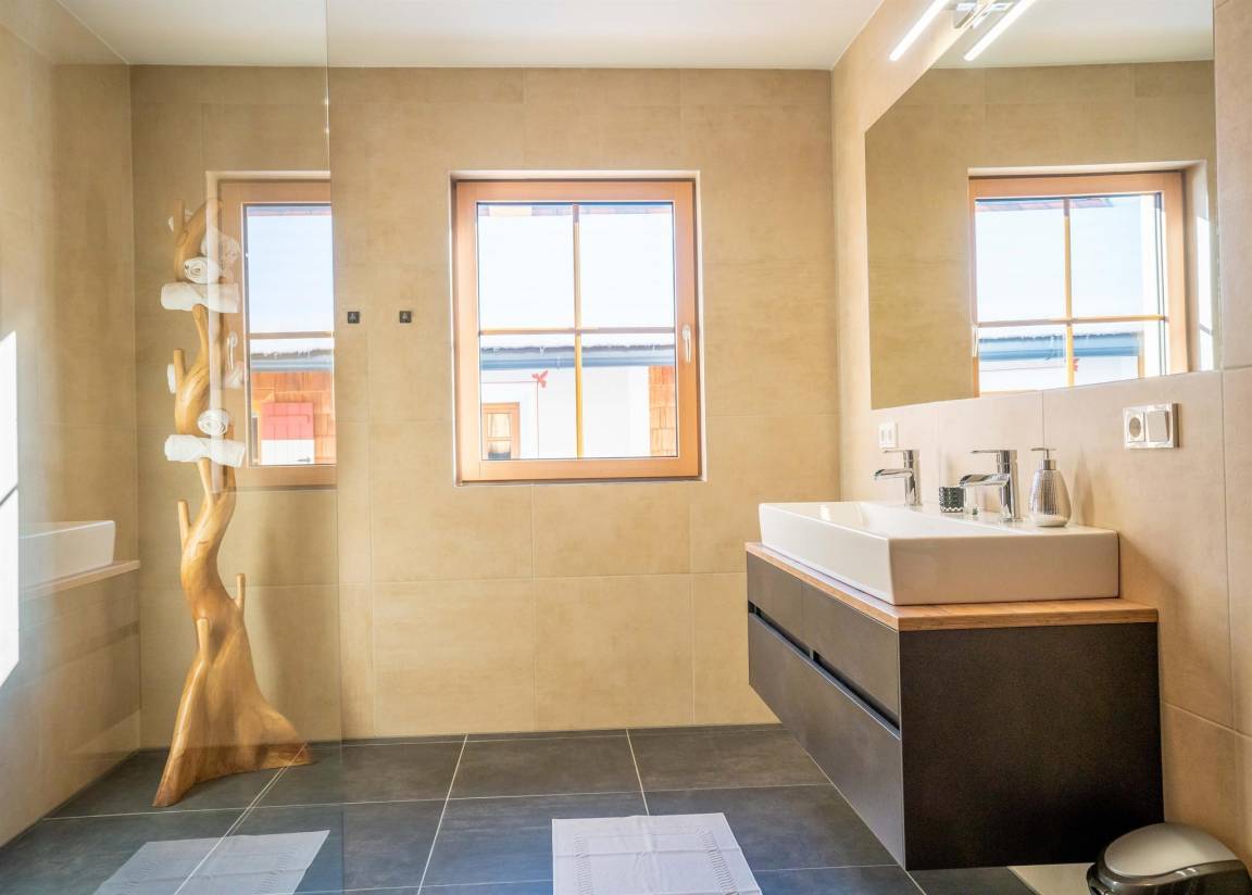 105 M² Apartamento ∙ 3 Quartos ∙ 6 Hóspedes - Katschberghöhe