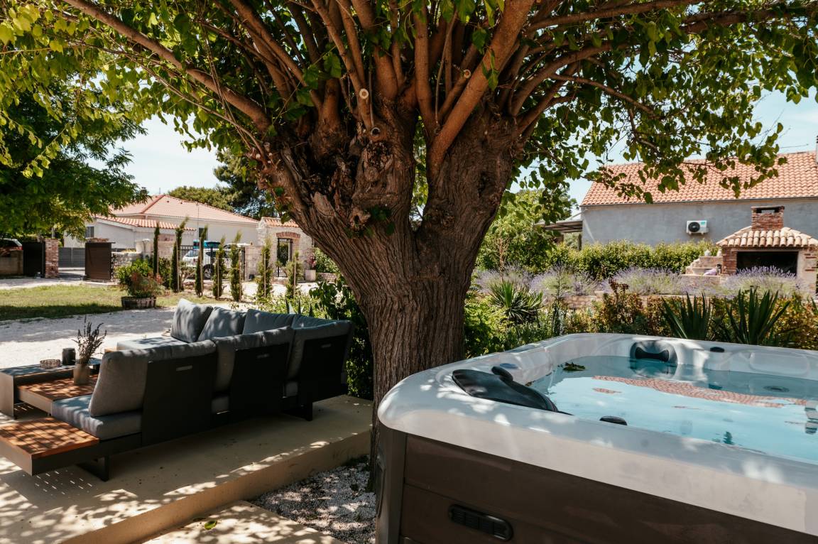 75 M² Condo ∙ 2 Bedrooms ∙ 4 Guests - Privlaka
