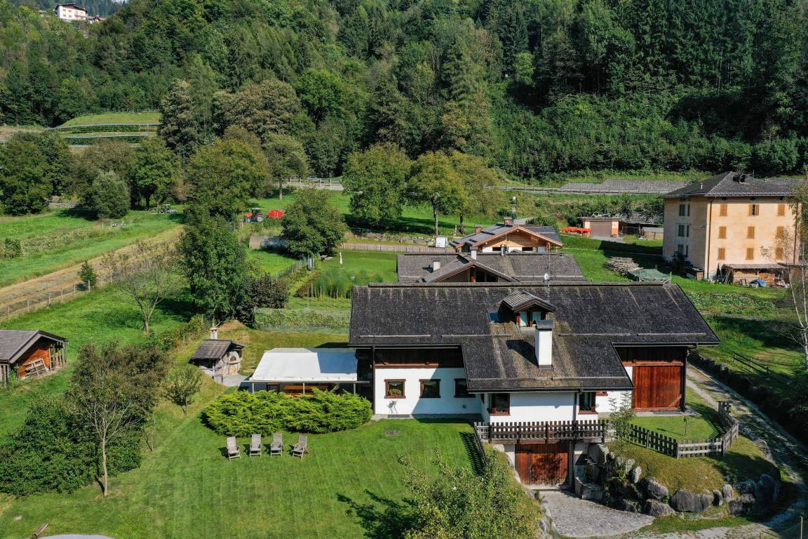 300 M² Chalet ∙ 8 Habitaciones ∙ 21 Huéspedes - Madonna di Campiglio