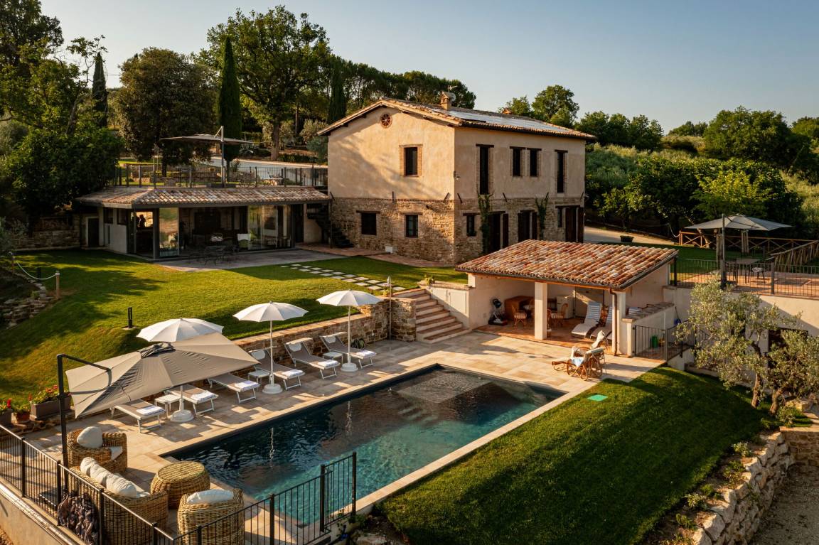 230 M² Villa ∙ 3 Bedrooms ∙ 6 Guests - Montefalco
