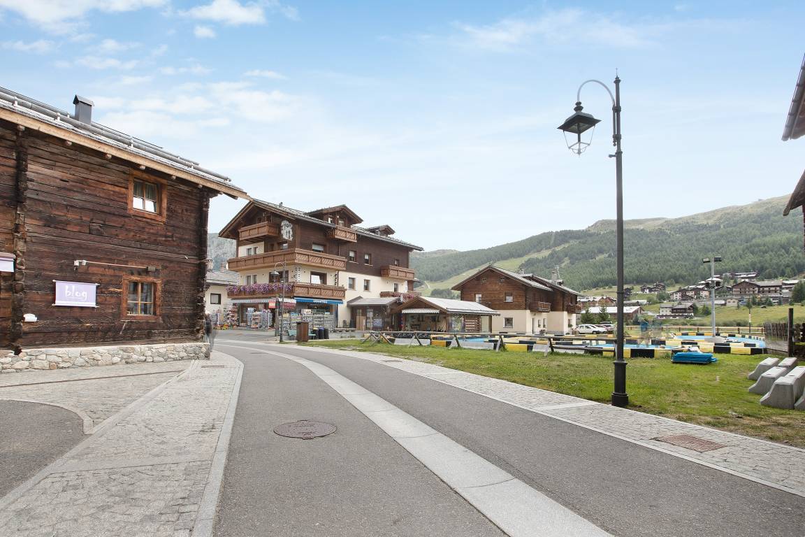 80 M² Apartamento ∙ 3 Habitaciones ∙ 6 Huéspedes - Livigno