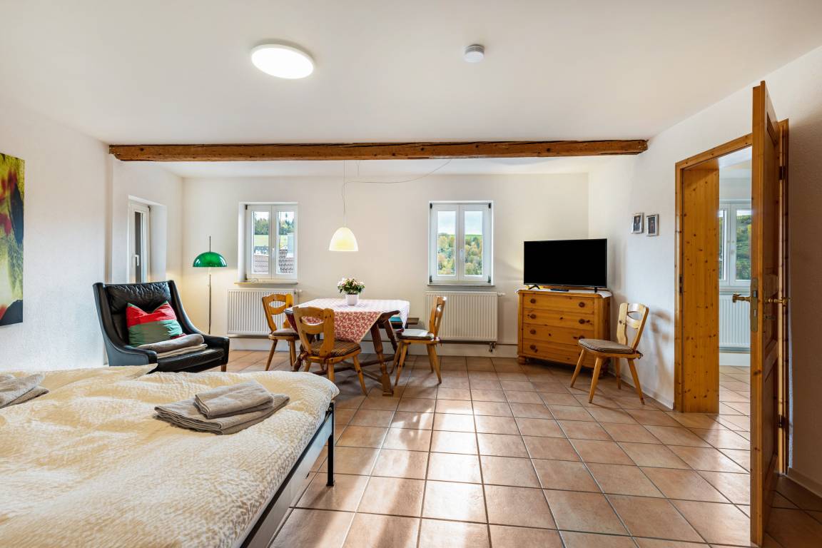 39 M² Ferienwohnung ∙ 1 Schlafzimmer ∙ 2 Gäste - Altensteig