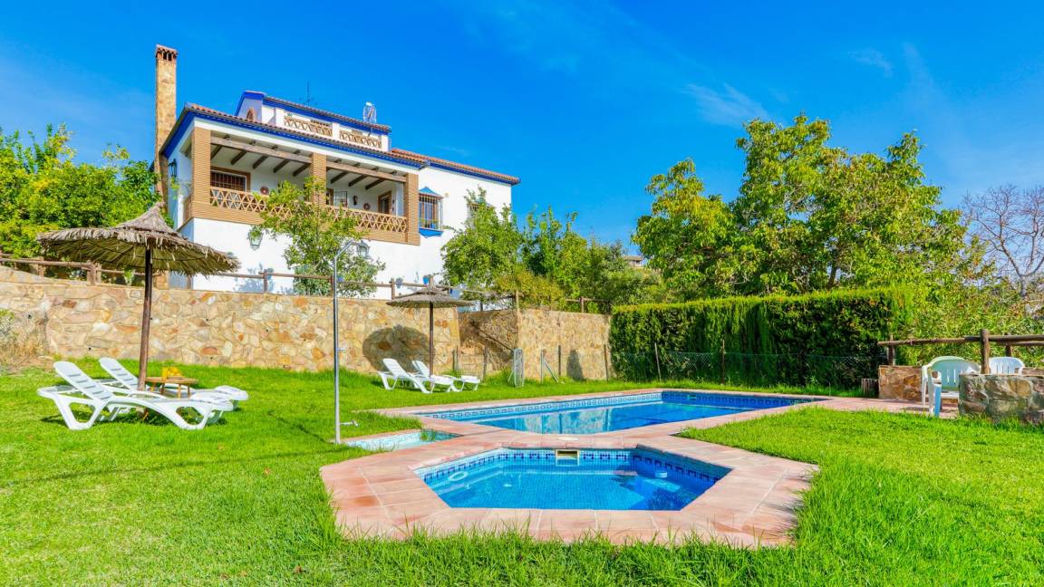 150 M² House ∙ 3 Bedrooms ∙ 6 Guests - Setenil de las Bodegas
