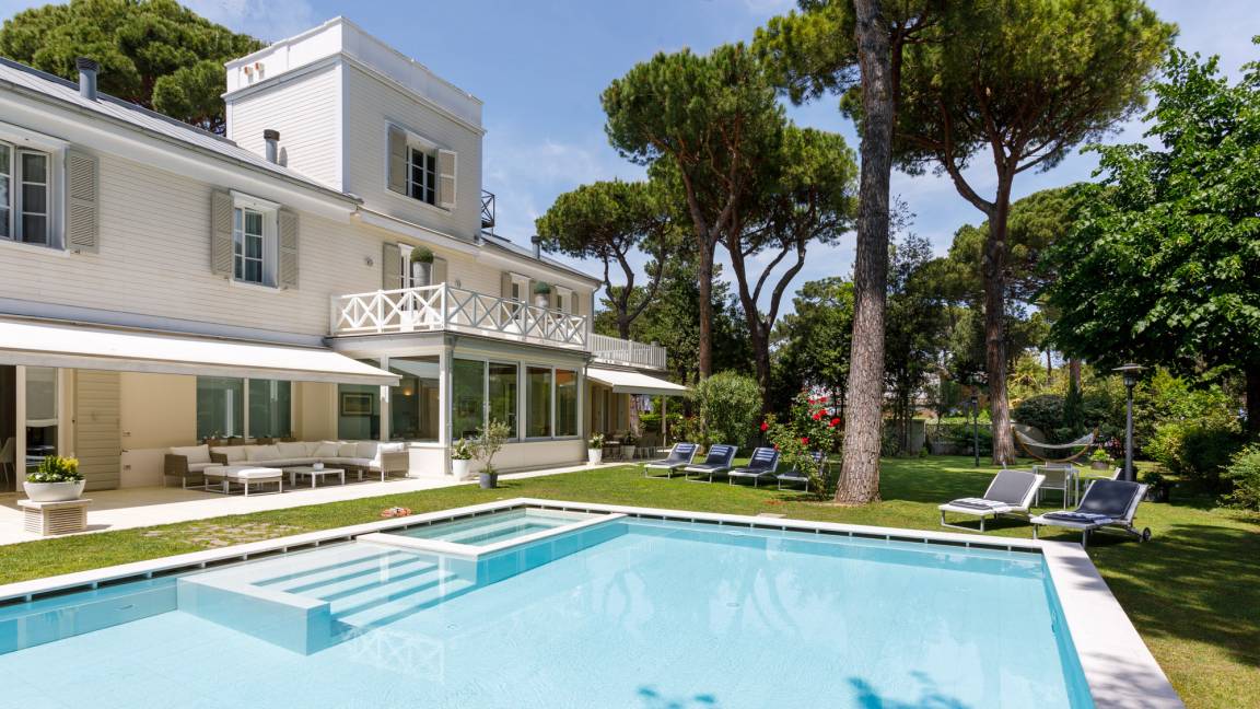 515 M² Villa ∙ 5 Camere Da Letto ∙ 10 Ospiti - Cesenatico