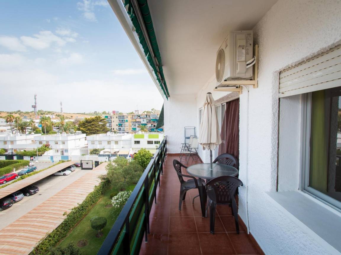 65 M² Apartment ∙ 3 Bedrooms ∙ 5 Guests - Torremolinos