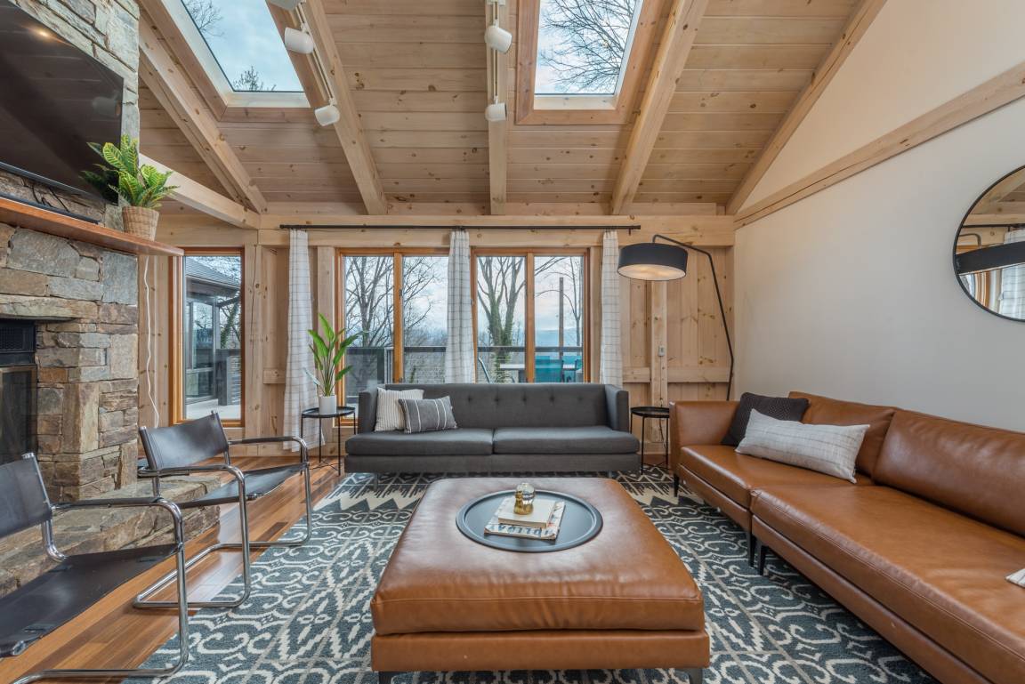 390 M² Casa ∙ 6 Quartos ∙ 10 Hóspedes - Asheville, NC