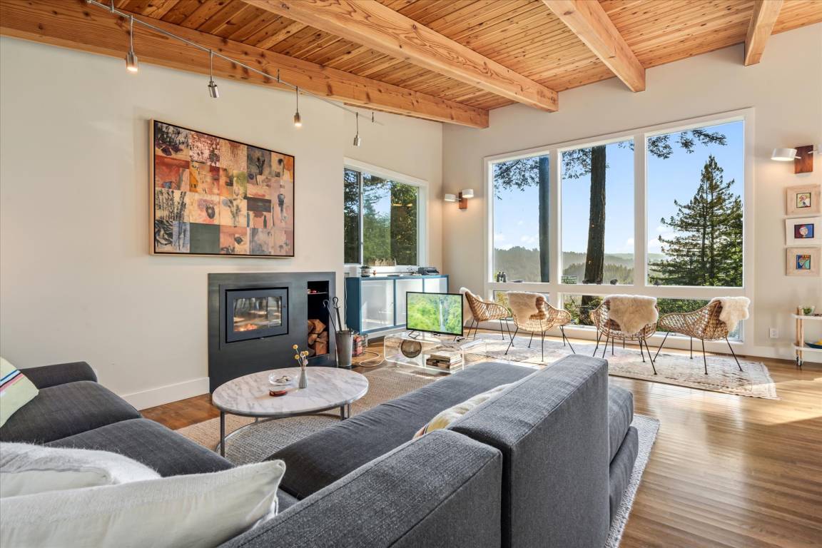 94 M² House ∙ 2 Bedrooms ∙ 4 Guests - Jenner, CA