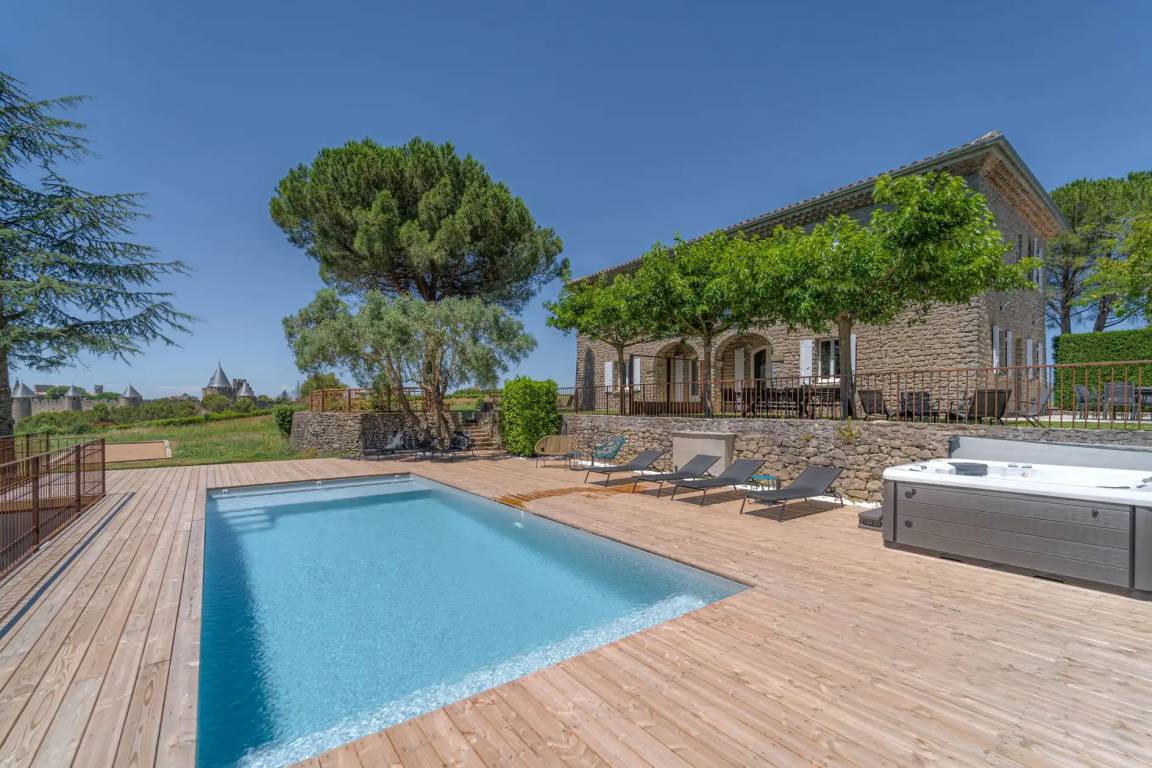 210 M² Maison De Vacances ∙ 5 Chambres ∙ 12 Personnes - Carcassonne