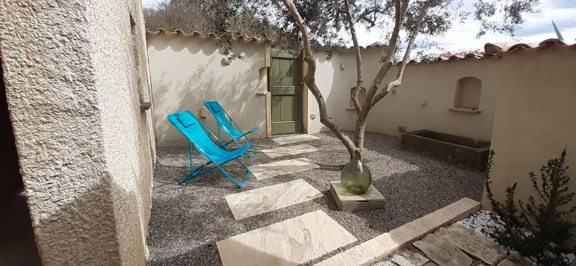 71 M² Gîte ∙ 1 Chambre ∙ 2 Personnes - Oraison