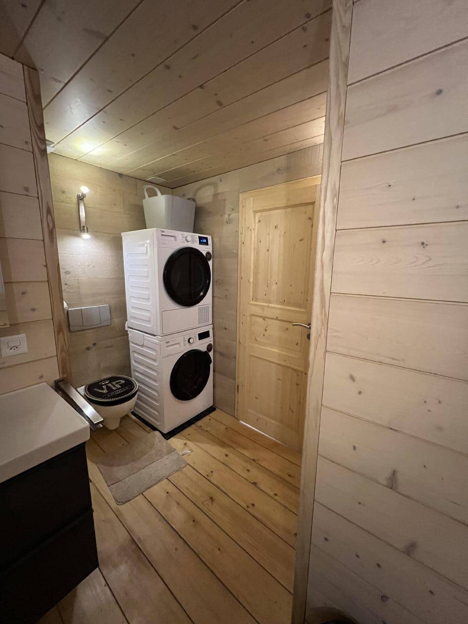 75 M² Ferienwohnung ∙ 1 Schlafzimmer ∙ 5 Gäste - Innertkirchen