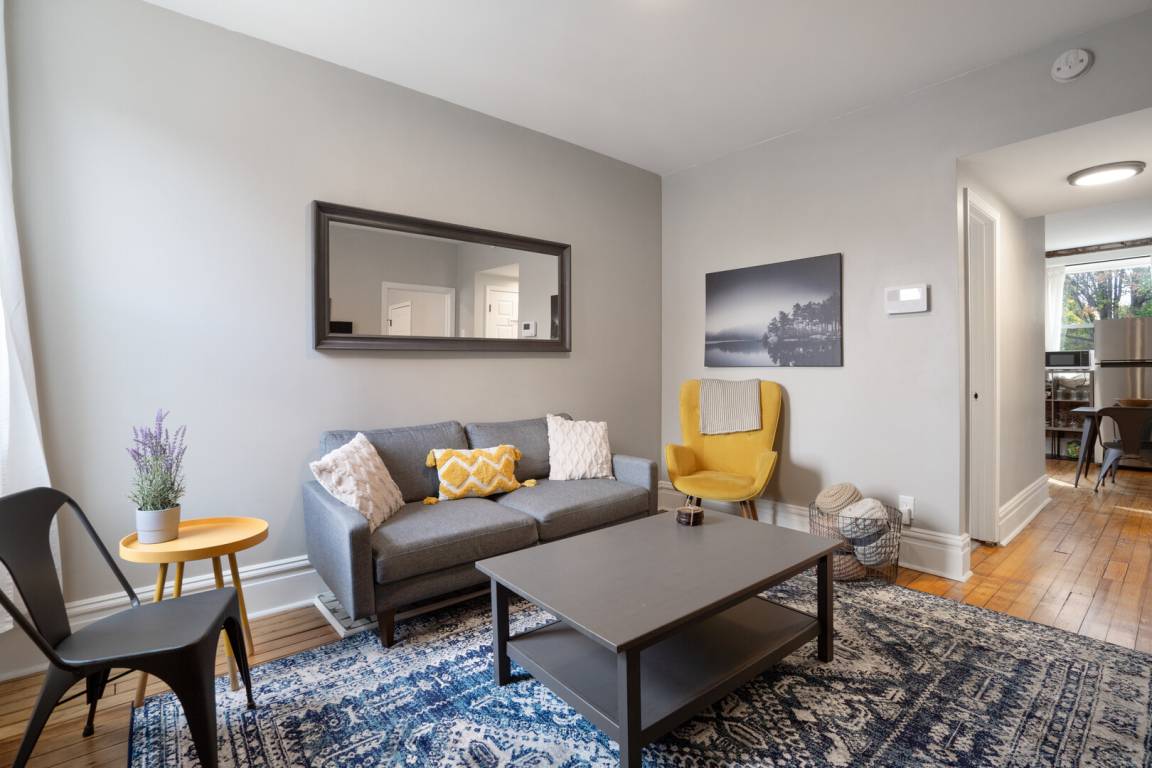 70 M² House ∙ 2 Bedrooms ∙ 4 Guests - St. Louis, MO