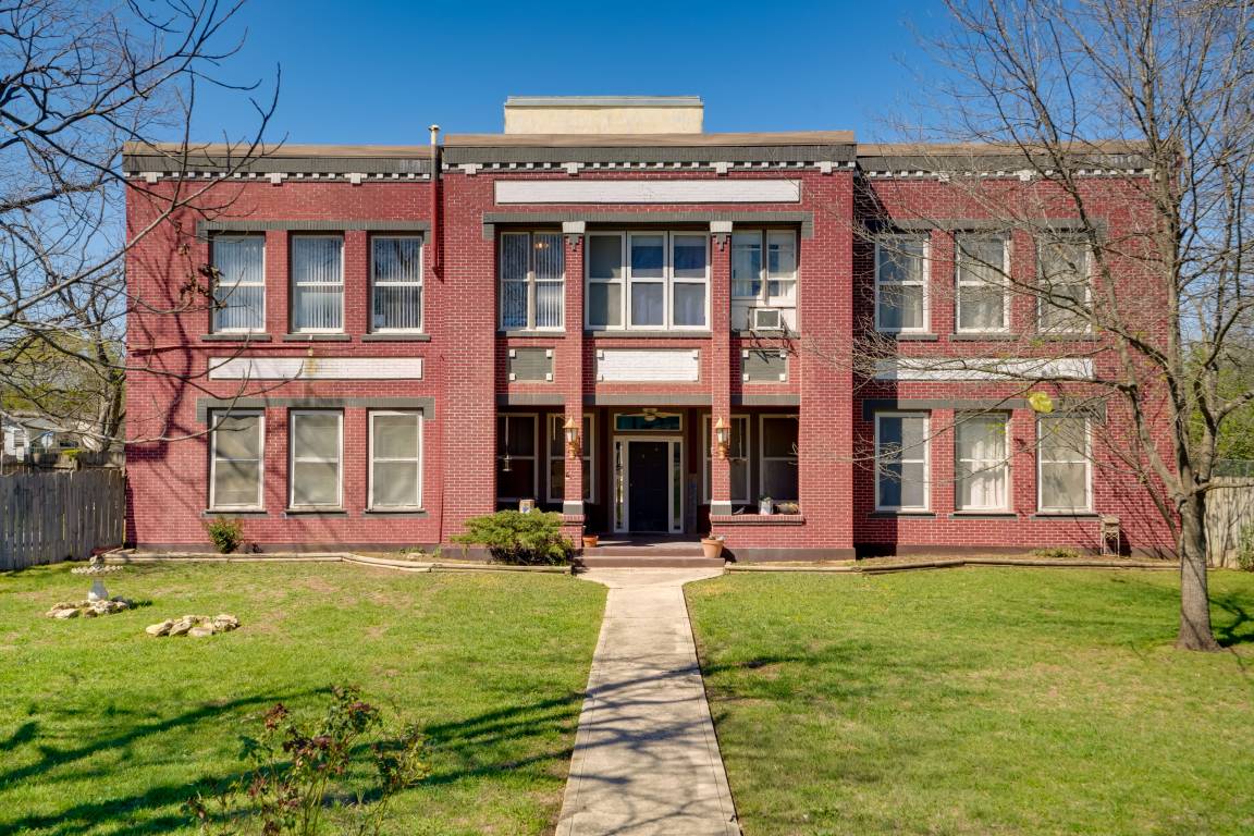 83 M² Apartment ∙ 2 Bedrooms ∙ 4 Guests - Universal City, TX