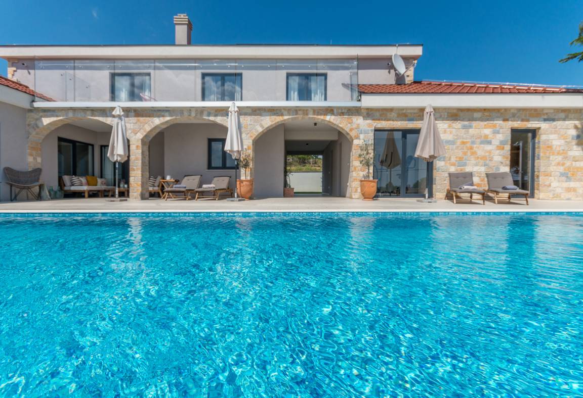 265 M² Villa ∙ 4 Bedrooms ∙ 10 Guests - Biograd na Moru