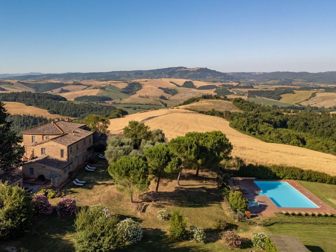 70 M² Villa ∙ 2 Makuuhuonetta ∙ 4 Vierasta - San Quirico d'Orcia