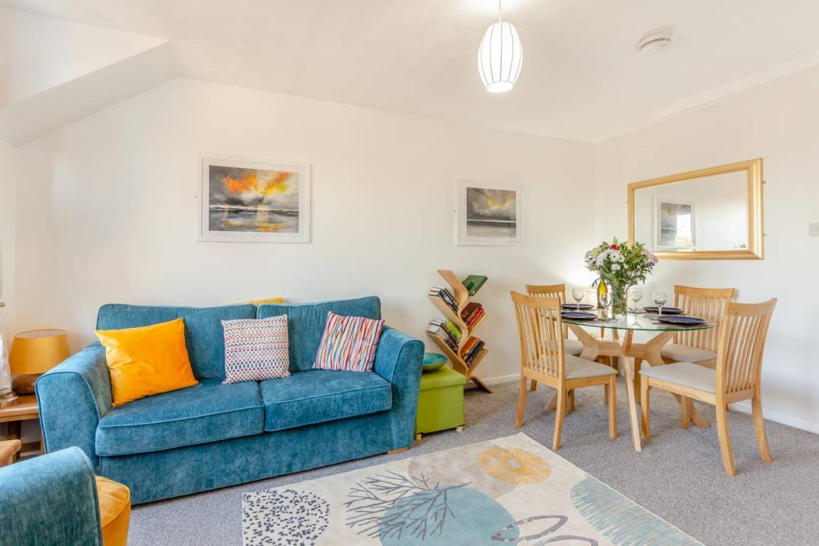 Apartment ∙ 2 Bedrooms ∙ 4 Guests - Nairn