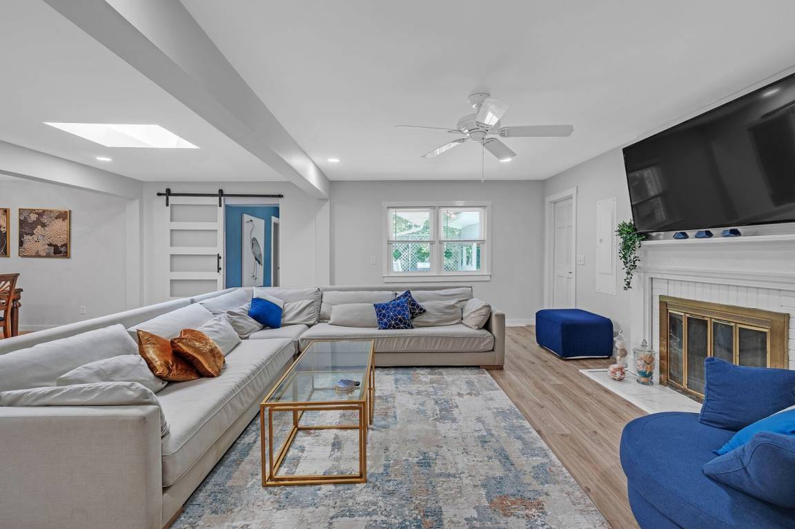 211 M² House ∙ 4 Bedrooms ∙ 8 Guests - Wilmington, NC