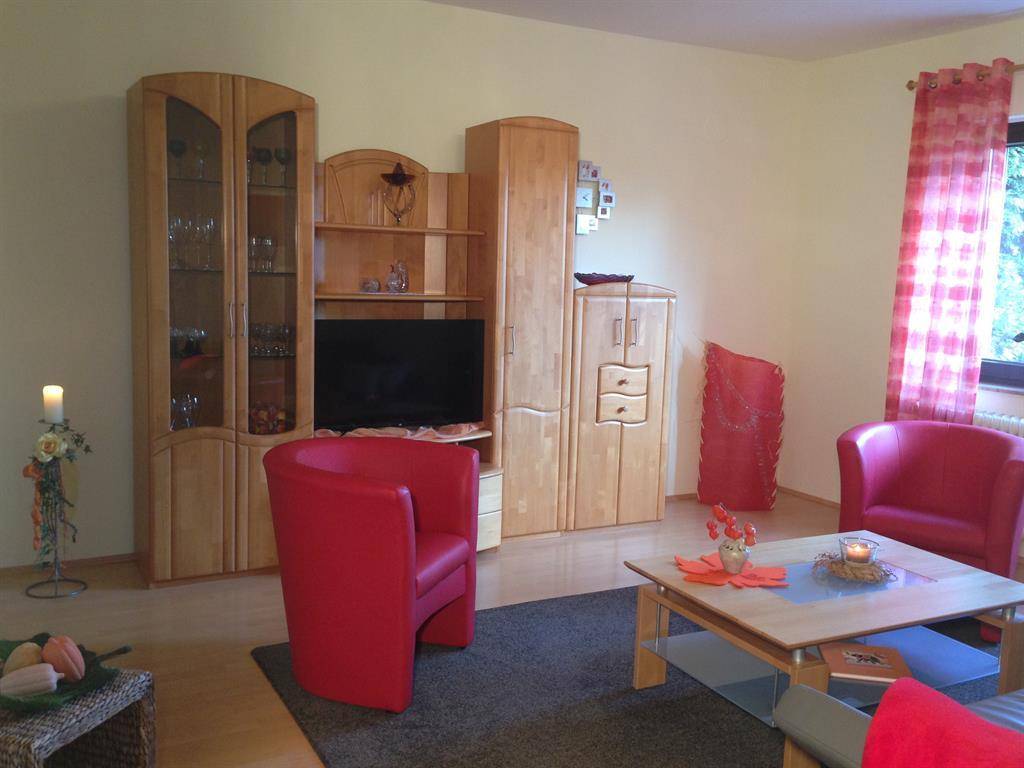 75 M² Ferienwohnung ∙ 1 Schlafzimmer ∙ 3 Gäste - Piesport