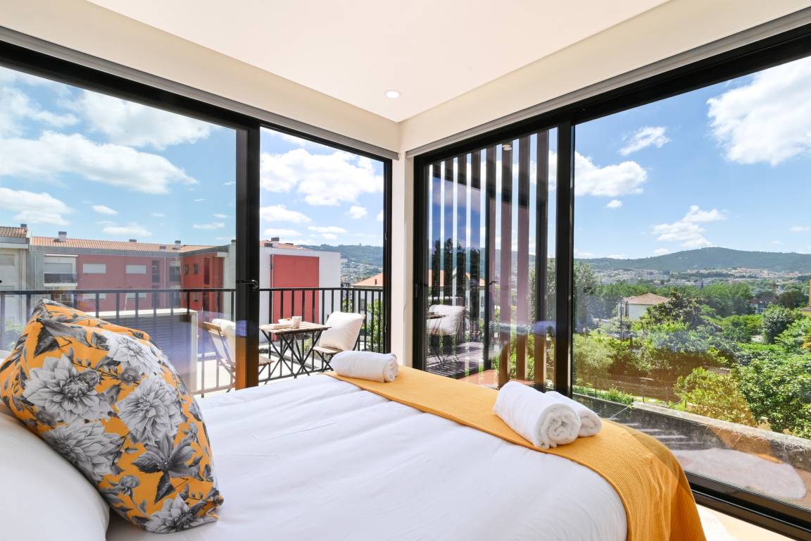 82 M² Apartment ∙ 3 Bedrooms ∙ 6 Guests - Braga