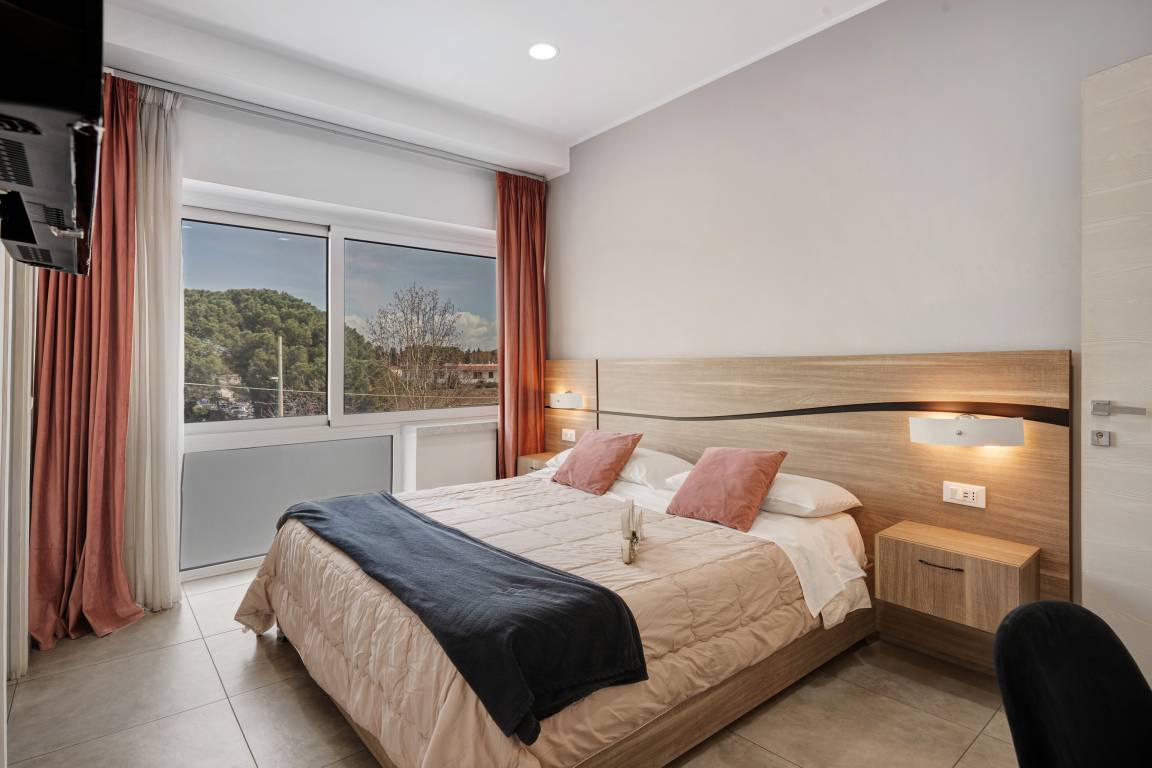 24 M² Locanda ∙ 4 Camere Da Letto ∙ 7 Ospiti - Napoli