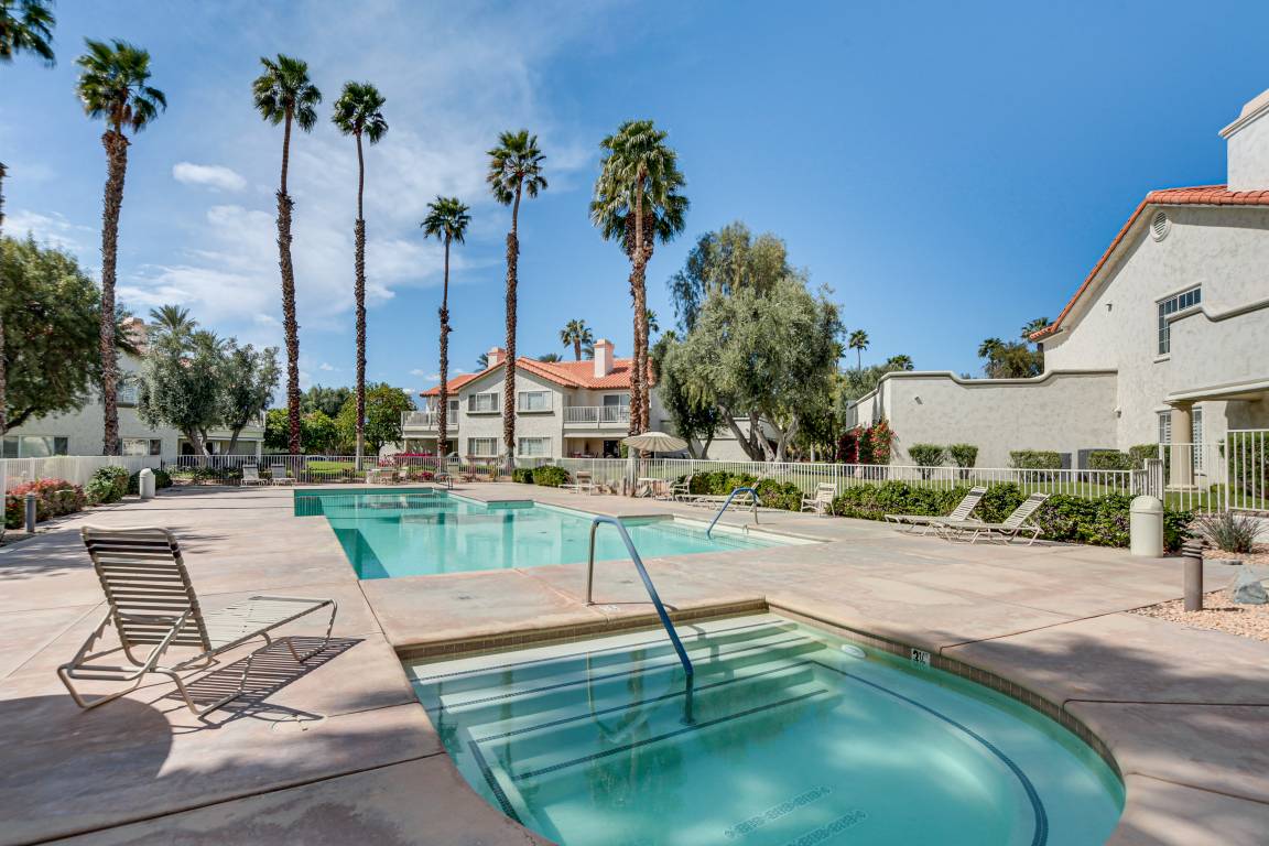 123 M² Apartamento ∙ 2 Habitaciones ∙ 4 Huéspedes - Rancho Mirage, CA