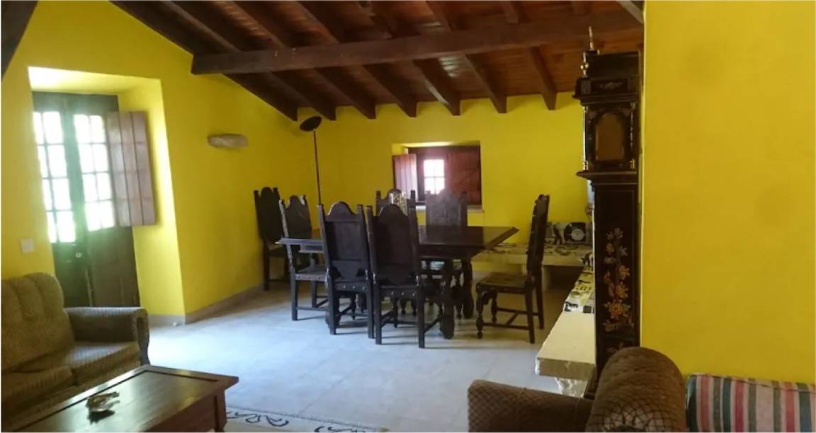 100 M² Casa ∙ 2 Quartos ∙ 4 Hóspedes - Alenquer