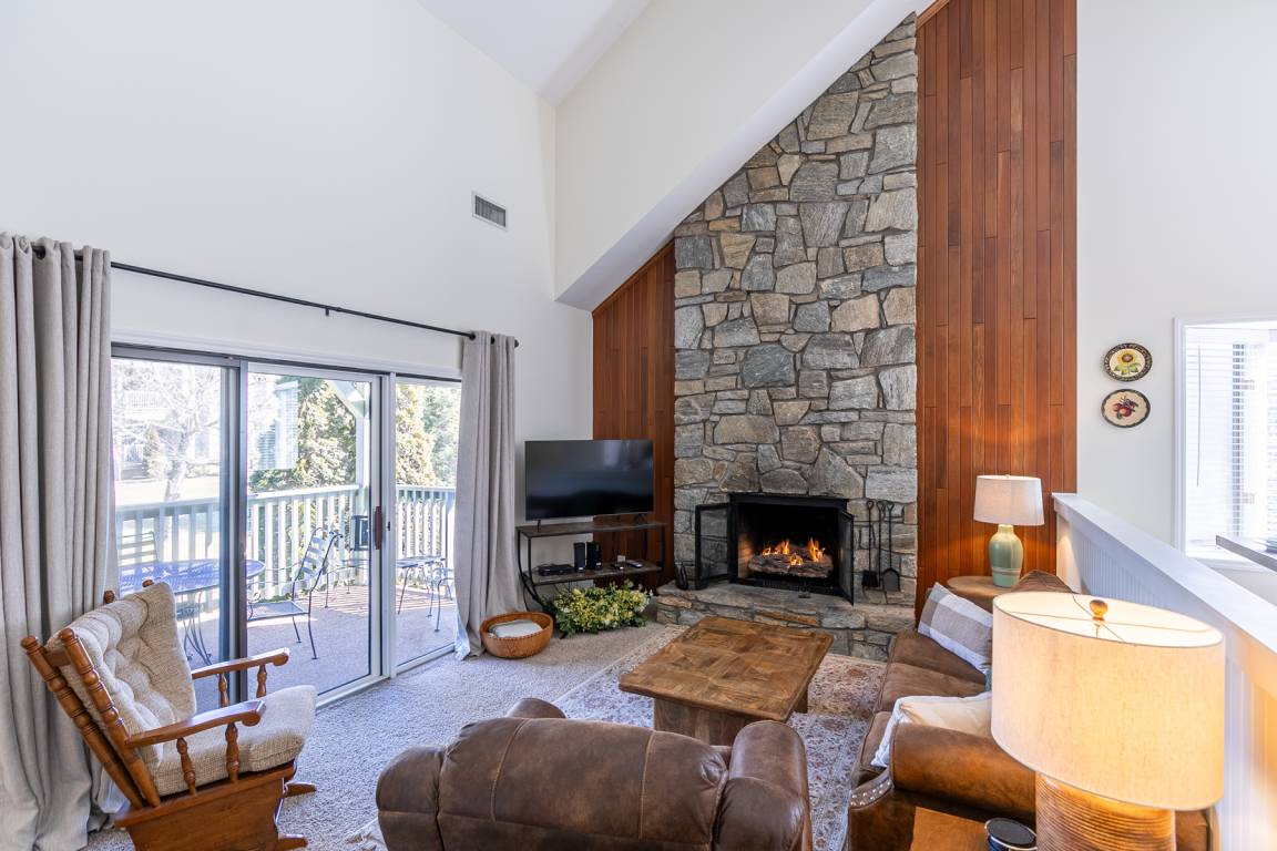 Condo ∙ 3 Bedrooms ∙ 8 Guests - Blowing Rock, NC