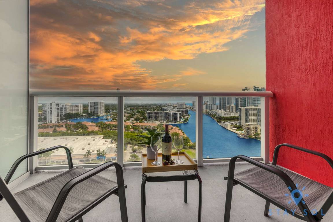 Apartment ∙ 4 Guests - Hallandale Beach, FL