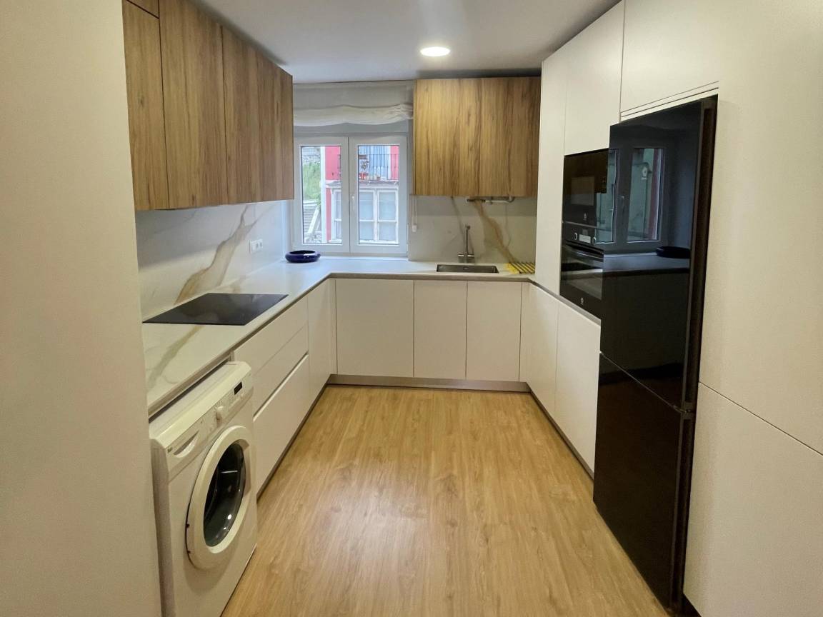 90 M² Appartement ∙ 3 Slaapkamers ∙ 5 Gasten - Santander