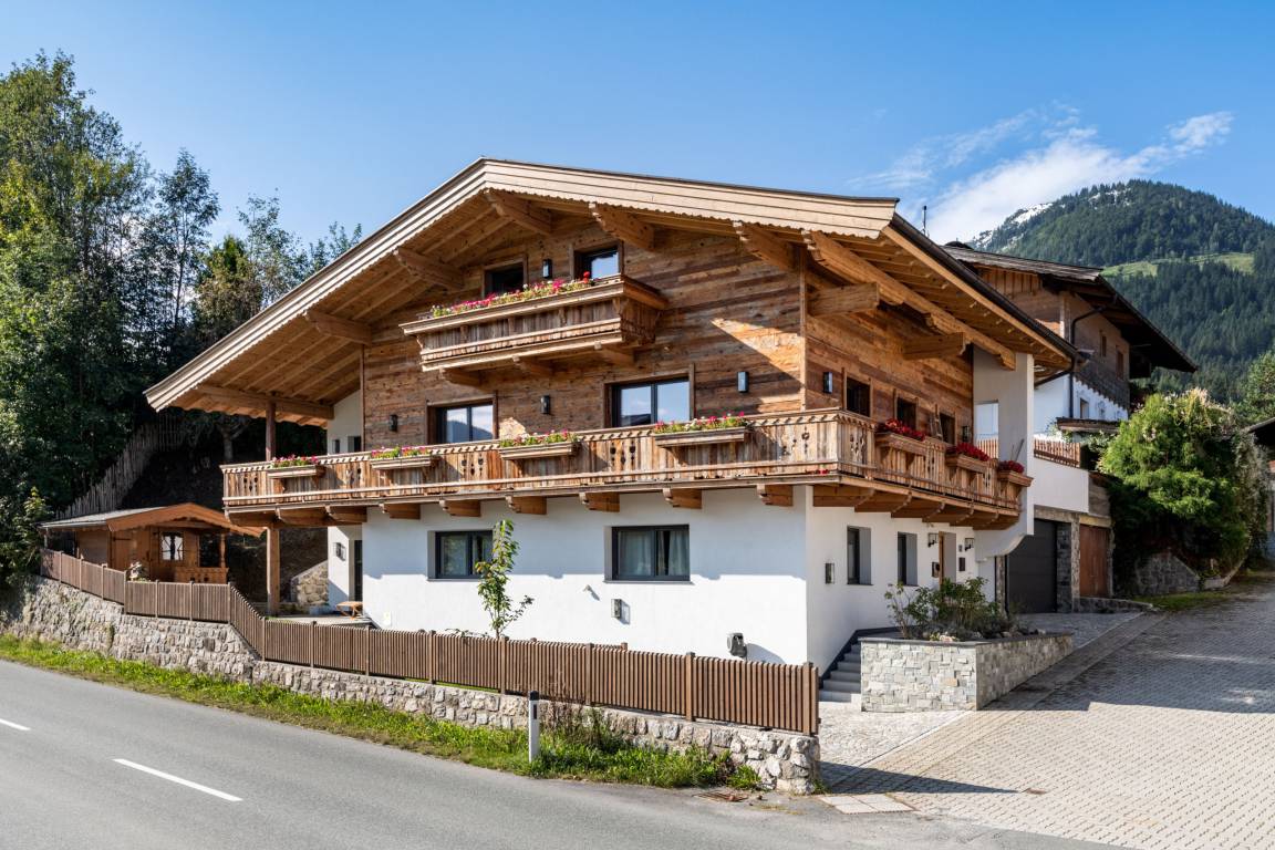 250 M² Maison De Vacances ∙ 3 Chambres ∙ 6 Personnes - Kitzbühel