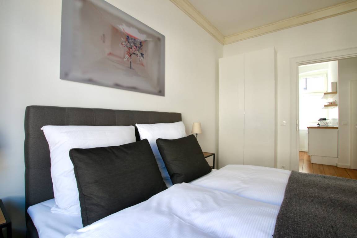 23 M² Ferienwohnung ∙ 2 Gäste - Köln