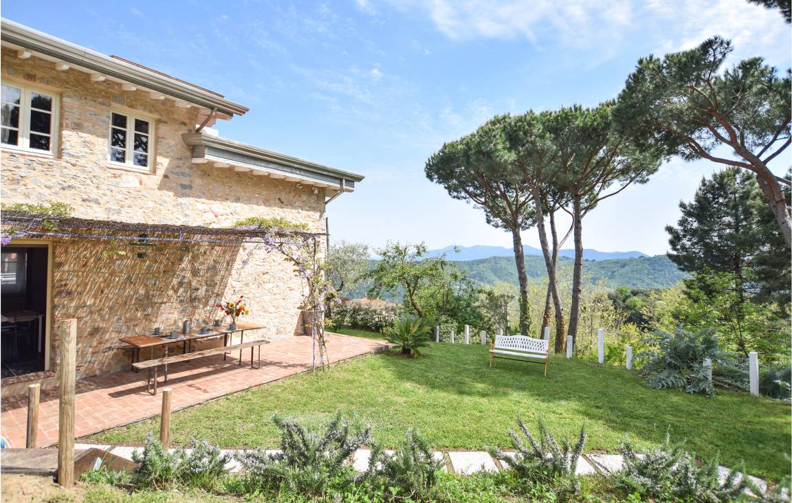90 M² Duplex ∙ 3 Chambres ∙ 6 Personnes - Lucques