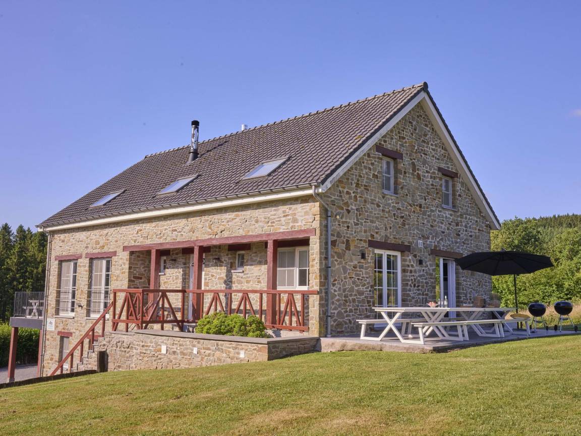200 M² Maison De Vacances ∙ 9 Chambres ∙ 20 Personnes - Vielsalm