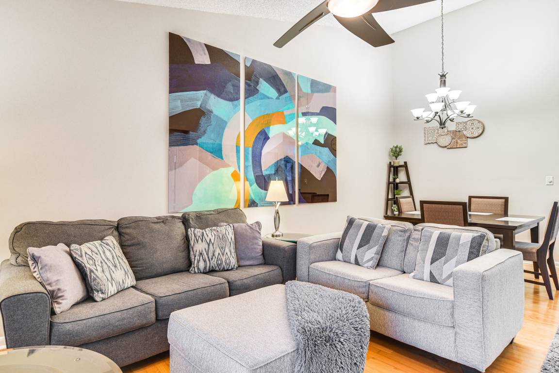 99 M² Apartment ∙ 2 Bedrooms ∙ 4 Guests - St. Petersburg