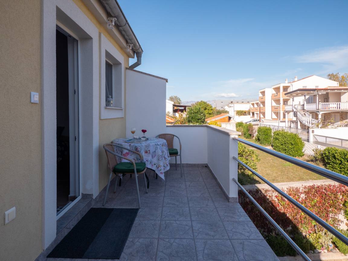 16 M² Studio ∙ 1 Slaapkamer ∙ 2 Gasten - Nin