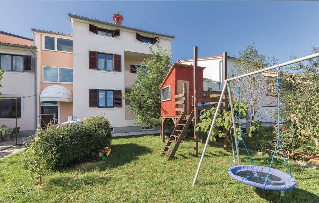 80 M² Ferienwohnung ∙ 2 Schlafzimmer ∙ 5 Gäste - Pula