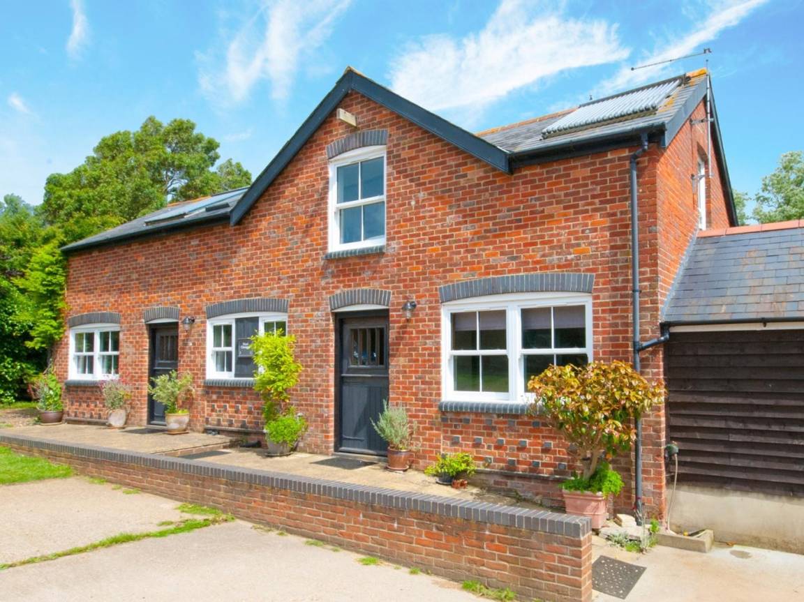 Cottage ∙ 2 Bedrooms ∙ 4 Guests - Isle of Wight