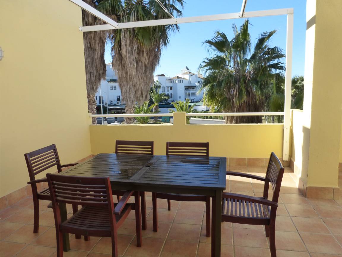 75 M² Apartment ∙ 2 Bedrooms ∙ 4 Guests - Roquetas de Mar