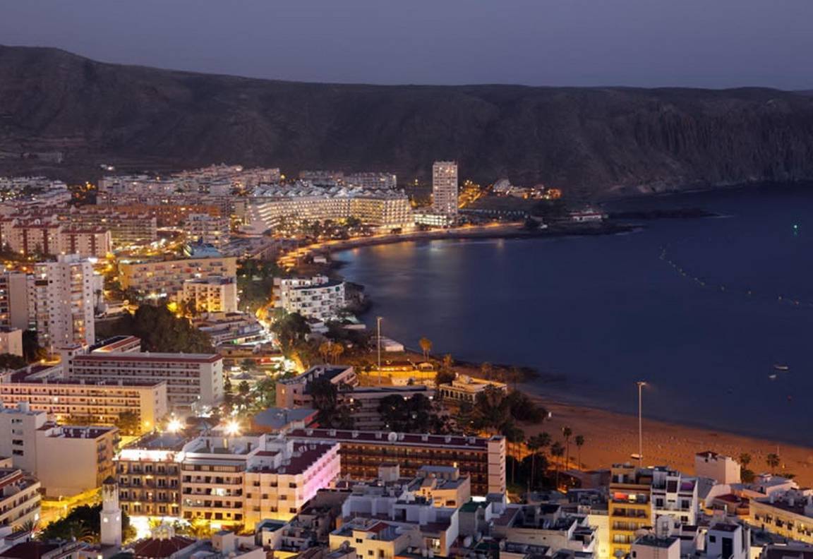 80 M² Apartamento ∙ 2 Habitaciones ∙ 7 Huéspedes - Los Cristianos