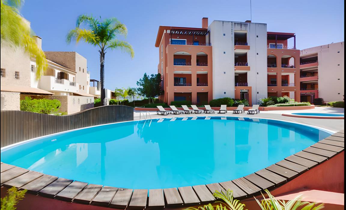 110 M² Apartment ∙ 2 Bedrooms ∙ 6 Guests - Quarteira