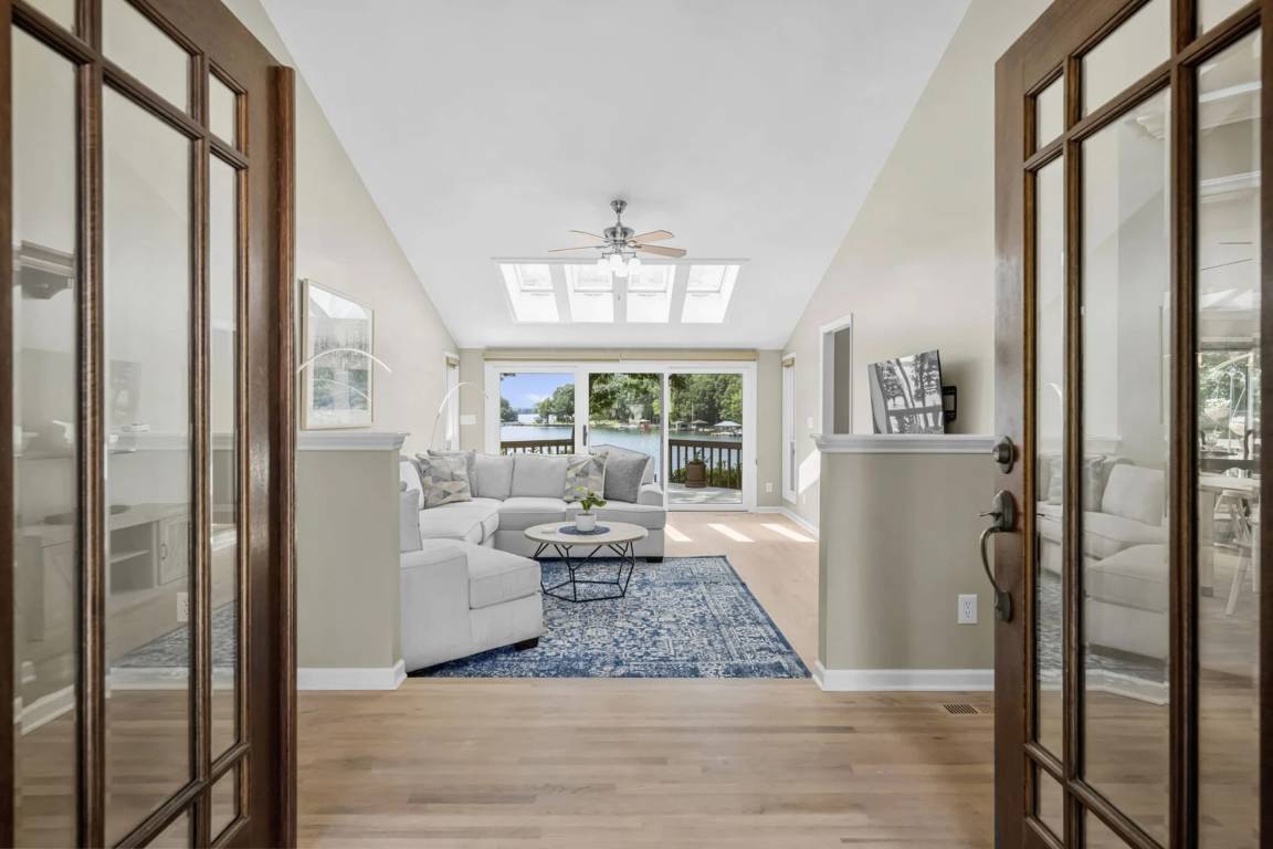 182 M² House ∙ 3 Bedrooms ∙ 8 Guests - Denver, NC