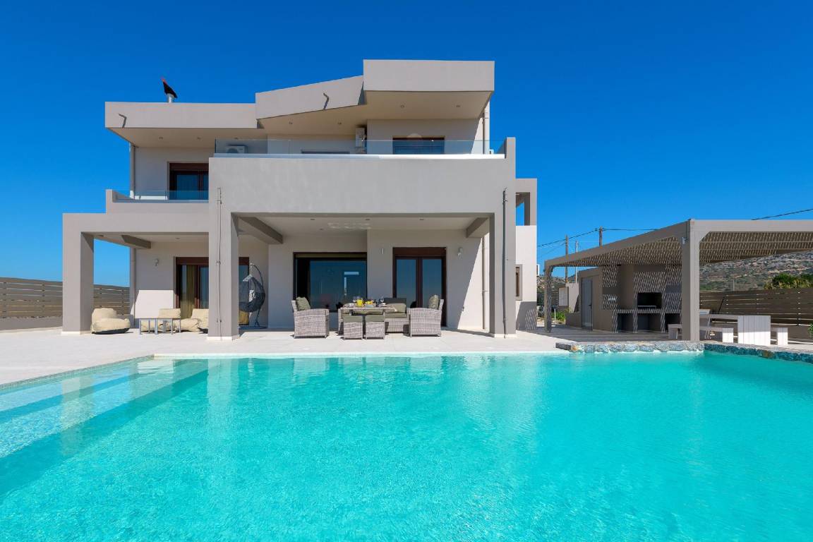 230 M² House ∙ 4 Bedrooms ∙ 8 Guests - Faliraki
